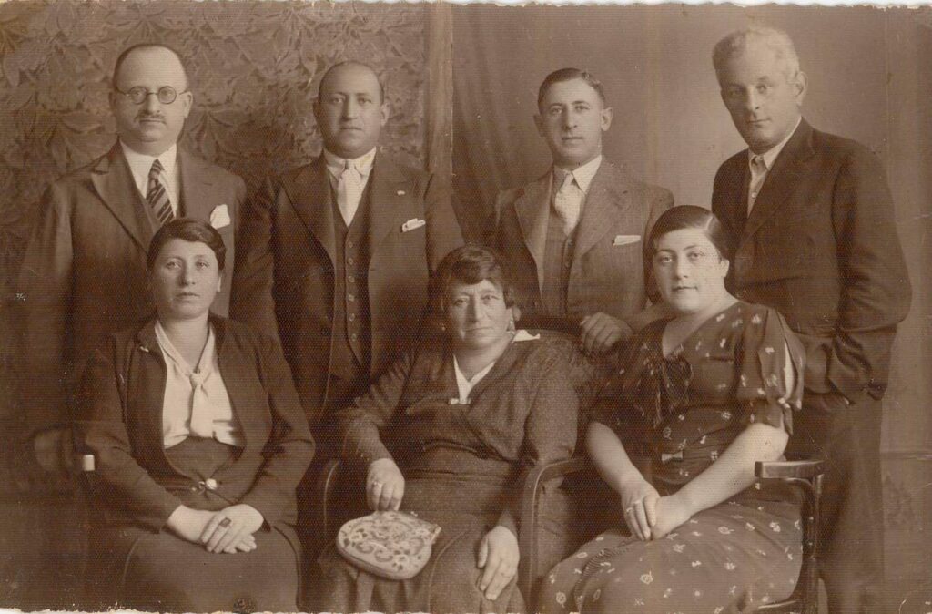 Family Tree – Steyer Family Collection